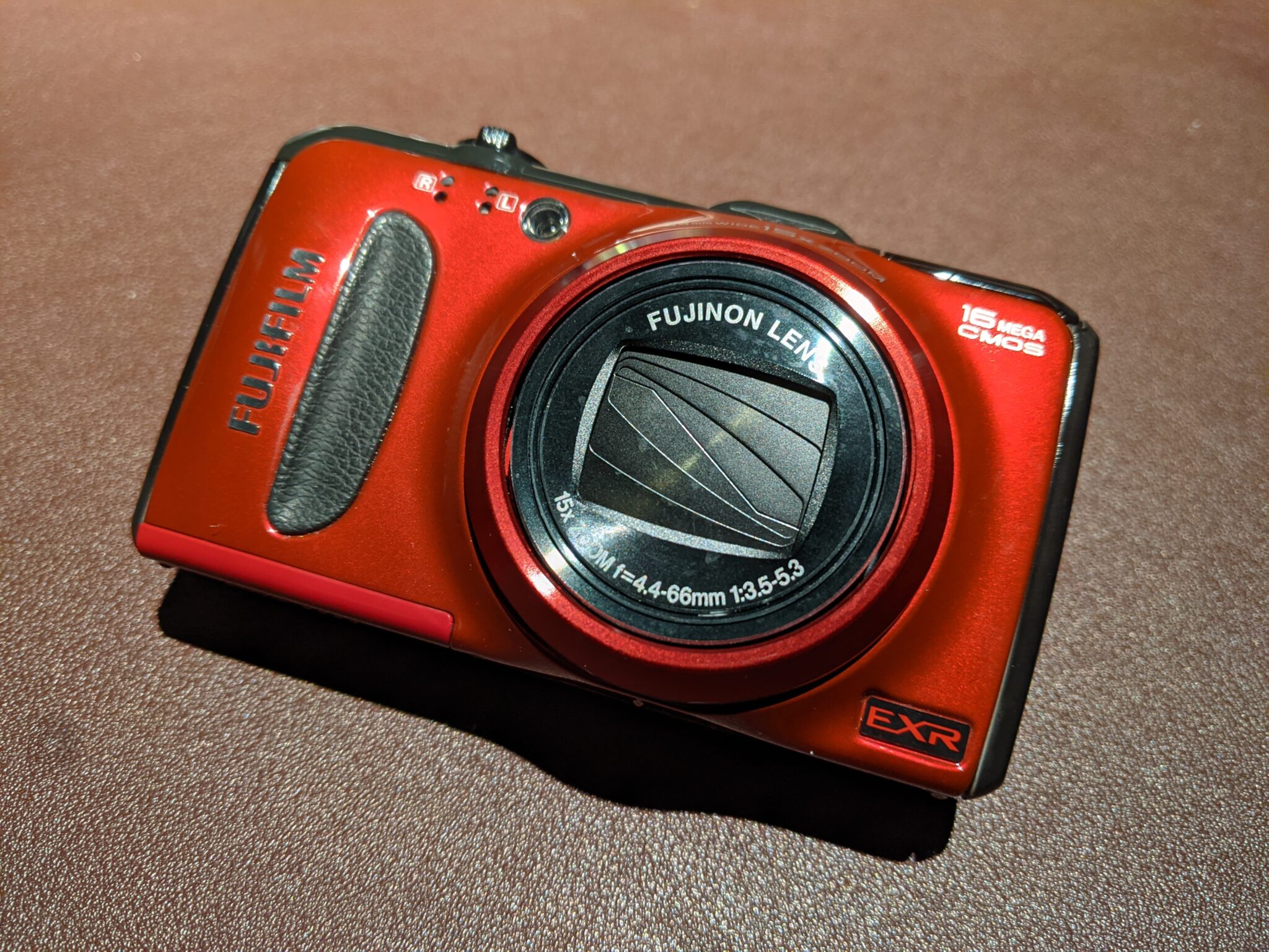 FUJI FinePix F550EXRの代替候補選び Fシリーズを比較 | へたどりらいふ FUJI FinePix F550EXRの代替候補選び Fシリーズを比較 | へたどりらいふ